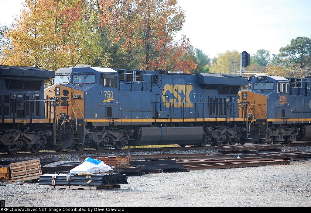 CSX 750